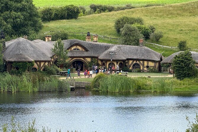 Hobbiton Movie Set Guided Tour - Key Points