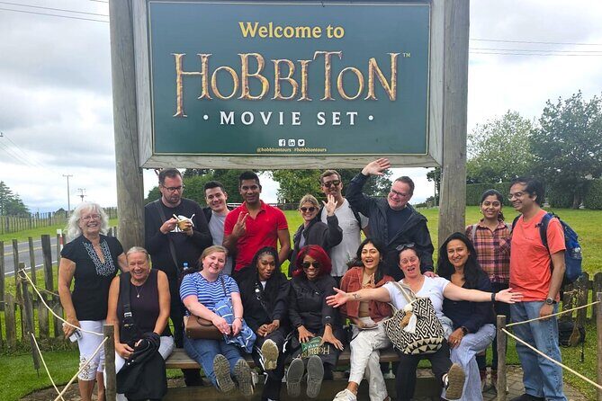 Hobbiton Movie Set Small Group Tour from Auckland - The Green Dragon Inn: A Movie-Set Drink