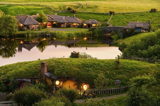 Hobbiton Movie Set Tour from Auckland Private Ultra-Luxury - Key Points