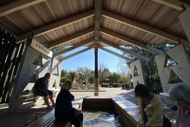 Hobbiton & Rotorua Small Group Tour from Auckland - The Sum Up