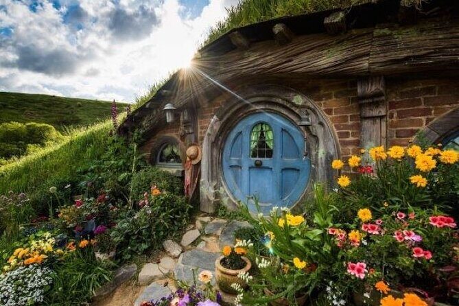 Hobbiton & Rotorua Small Group Tour from Auckland - FAQ