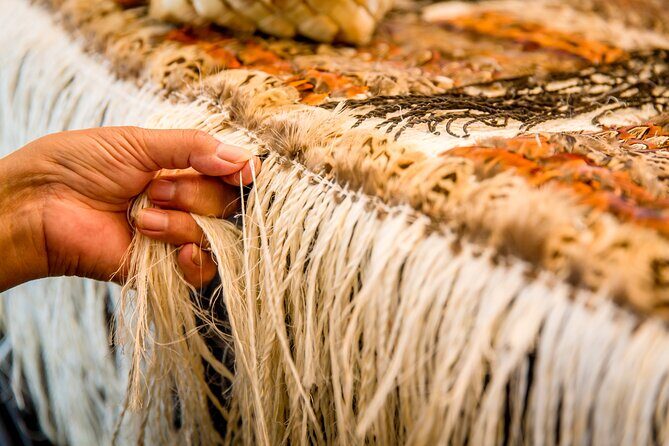 Hobbiton & Rotorua Small Group Tour including Te Puia from Auckland - Book with Confidence