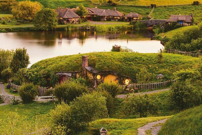 Hobbiton & Waitomo Caves Guided Day Trip from Auckland incl lunch - References