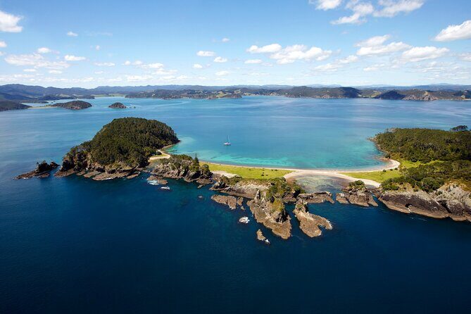 Hole in the Rock Cruise & Island Stopover (Half Day) - The Sum Up