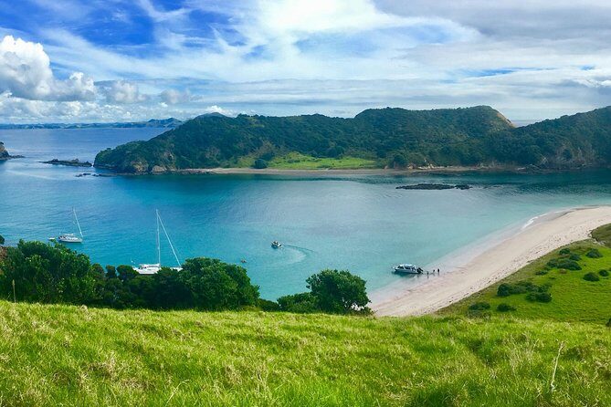 Hole in the Rock Cruise & Island Tour - with two island stopovers - Practical Details: What You Need to Know