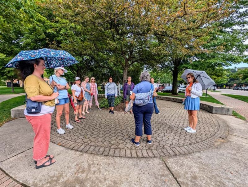 Holland, MI: Walking Tour with Hope College and Parks - FAQ