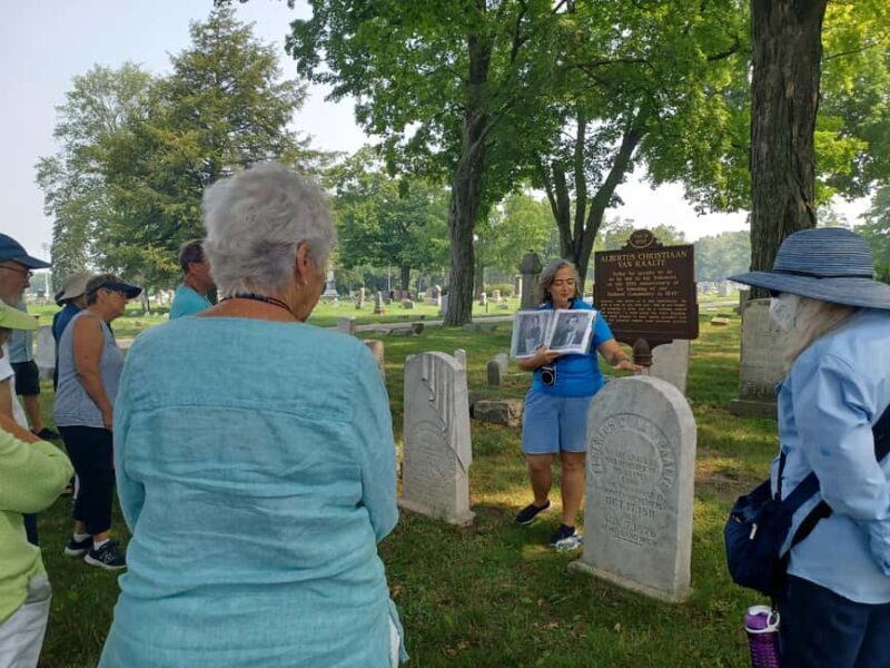 Holland: Pilgrim Home Cemetery Walking History Tour - A Detailed Look at the Pilgrim Home Cemetery Walking Tour
