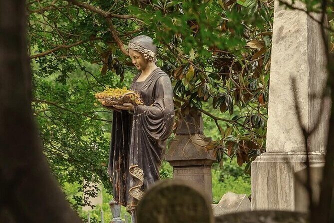 Hollywood Cemetery Hills and History - Discovering Richmond’s Hidden Gem: Hollywood Cemetery