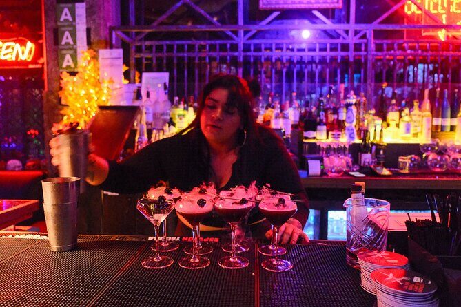 Hollywood Cocktails & True Crime  3 Drinks Included - Hollywood Cocktails & True Crime: A Unique Night Out in Los Angeles