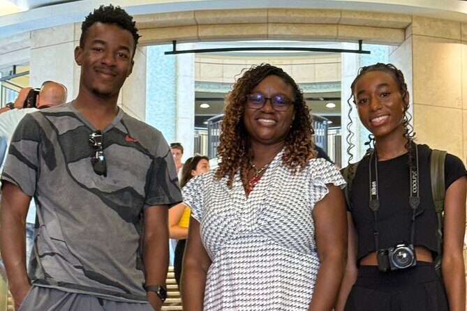 Hollywood Guided Walking Tour - Key Points