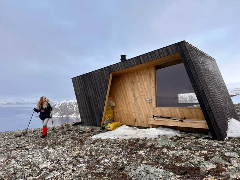 Honningsvåg: Hiking Tour. Arctic Ocean Views from Mountains - Key Points