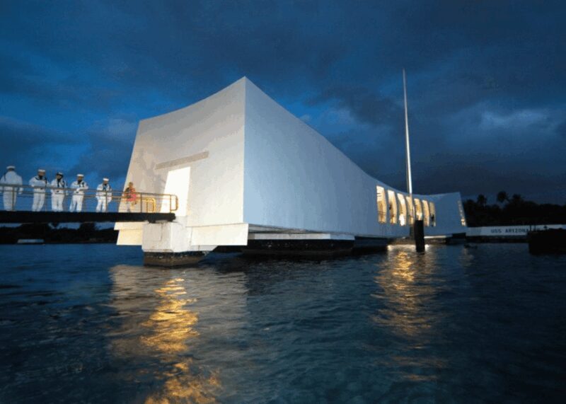 Honolulu: Pearl Harbor USS Arizona Memorial Tour - An In-Depth Look at the Pearl Harbor USS Arizona Memorial Tour