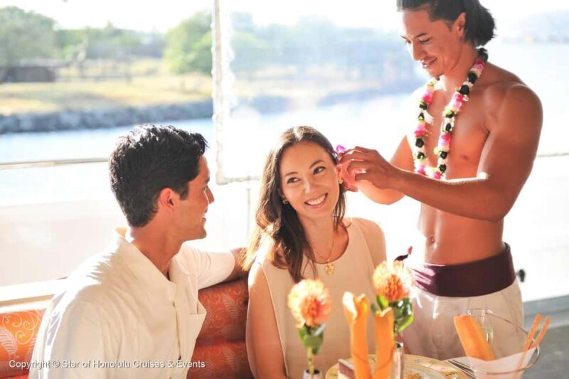 Honolulu: Sunset 5 Course Dinner Cruise with Entertainment - Key Points