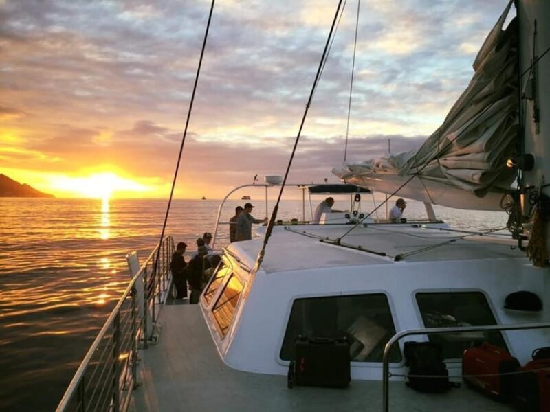Honolulu Sunset Sail - Key Points