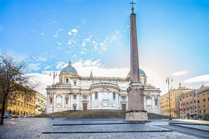 Hop-on Hop-off and Saint Mary Major with Audio Guide Option - Key Points