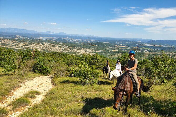 Horse ride in Haute Provence Luberon and Forcalquier - Discover the Charms of a Horse Ride in Haute Provence Luberon and Forcalquier