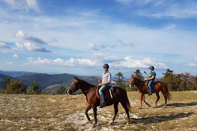 Horse ride in Haute Provence Luberon and Forcalquier - FAQs