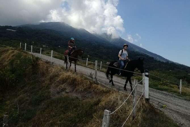 Horse Riding on Mount Vesuvius - FAQs
