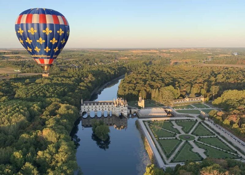 Hot Air Balloon Flight above the Castle of Chenonceau - Key Points