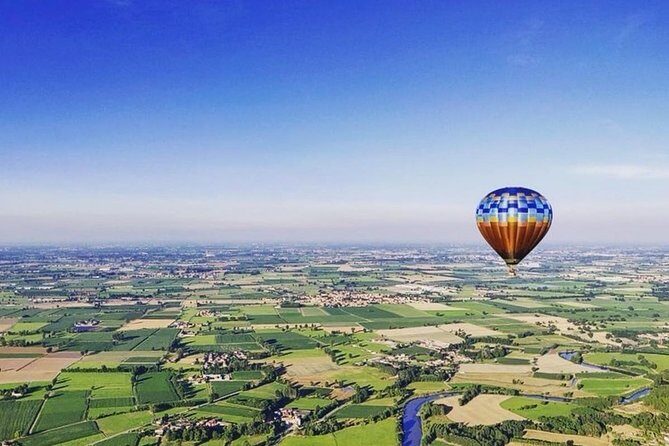 Hot air balloon flight Milan Monday-Friday - Key Points  