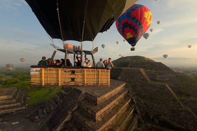 Hot Air Balloon Flight Teotihuacan With Pickup and Breakfast - Authentic Guest Experiences
