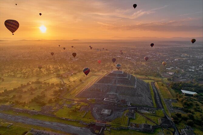 Hot Air Balloon Flights over Teotihuacán from CDMX or We Fly - Who Will Love This Tour?
