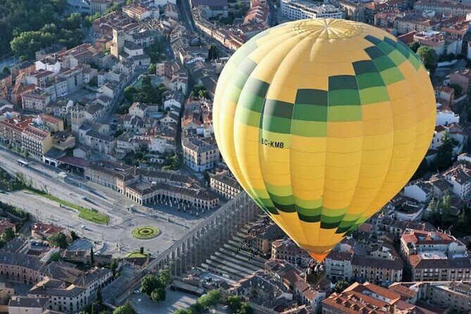 Hot Air Balloon over Segovia with Optional Transfers from Madrid - Key Points