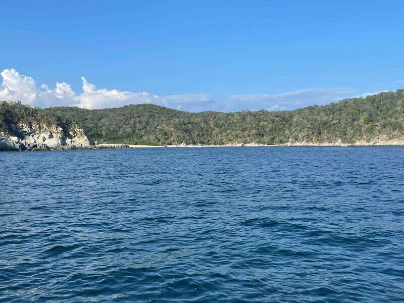Huatulco: Private Tour Seven Bays HT - FAQs