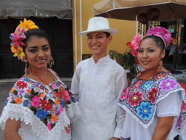 Huatulco Town Tour with Certified Guide - Transportation and Group Size