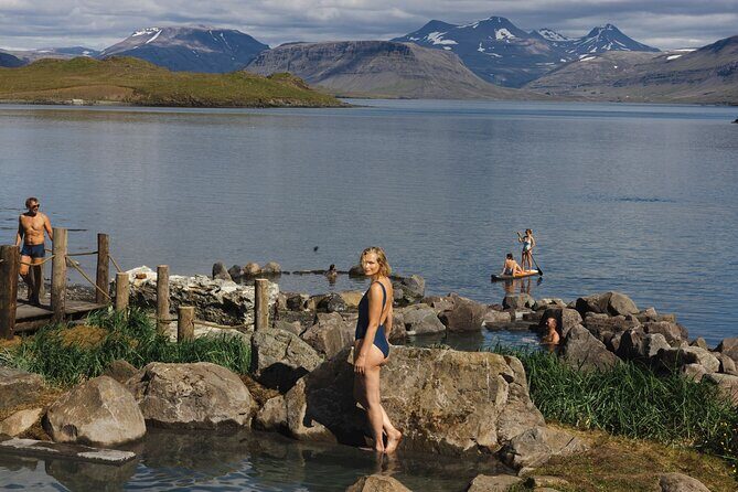 Hvammsvík Hot Spring with Return Transfers from Reykjavík - FAQs