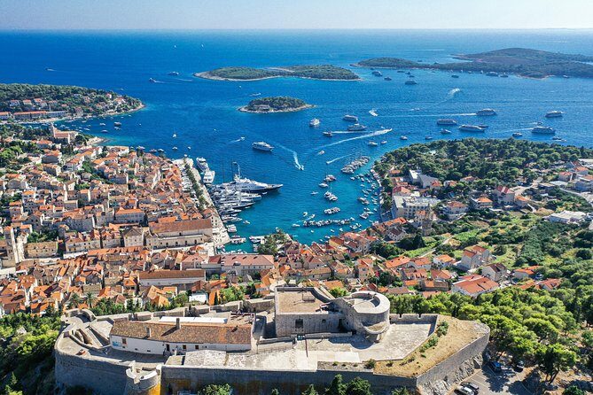 HVAR & 4 Islands PRIVATE BOAT TOUR - Exploring the HVAR & 4 Islands PRIVATE BOAT TOUR: A Detailed Look