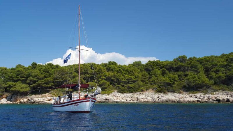 Hvar: Pakleni Islands Sailing Tour with Brunch - Why This Tour Stands Out