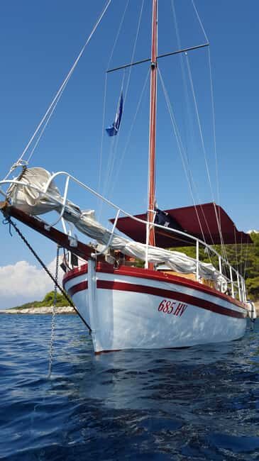Hvar: Pakleni Islands Sailing Tour with Brunch - What’s Included and What’s Not