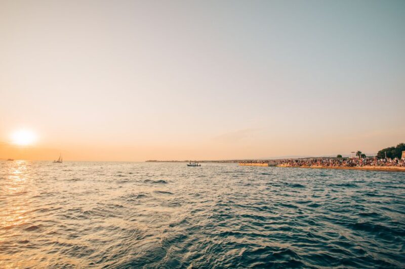 Hvar: Romantic Sunset Sailing Experience On A Comfort Yacht - Key Points