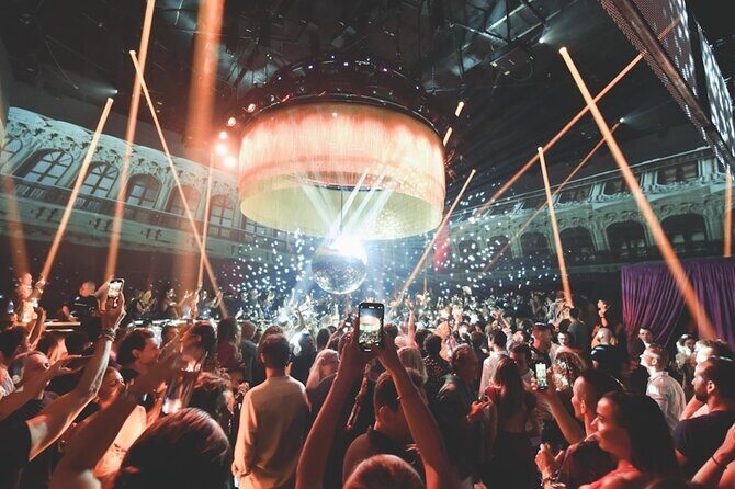 Ibiza Club Tickets: 3 x Free Nightclub & O Beach - Who should consider this tour?