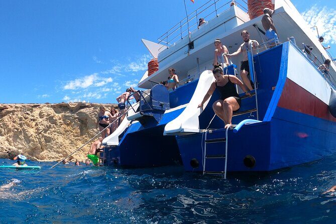 Ibiza: Es Vedrà Catamaran Cruise  Morning or Sunset - FAQ