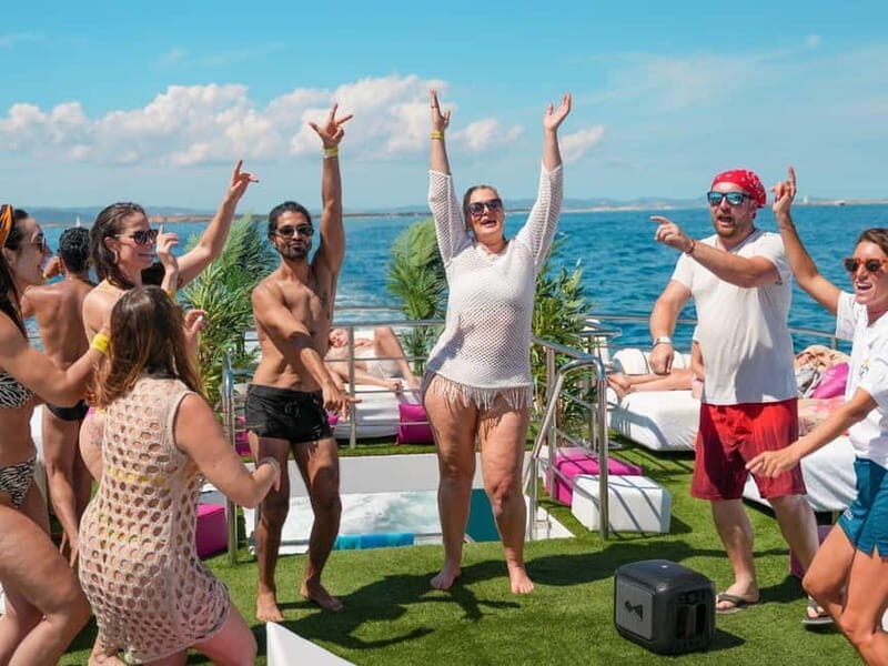 Ibiza: Formentera Full-Day Boat Tour with Lunch & Snorkeling - Free Time in Formentera: Explore at Your Own Pace