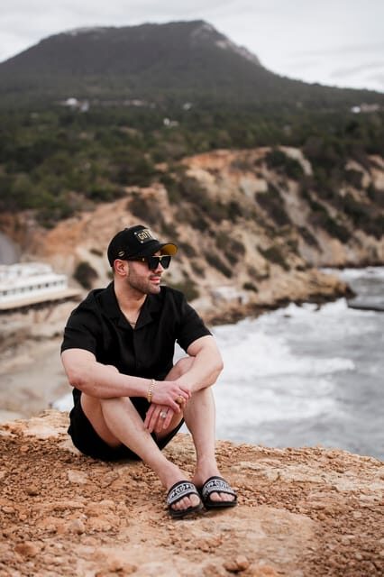 Ibiza: Photoshoot at Es Vedrá panoramic viewpoint & sunset - Key Points