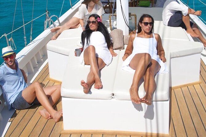 Ibiza: Private Sailboat with Tapas, Open Bar & Music - FAQs