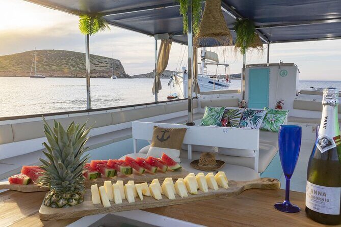 Ibiza Sunset Boat Trip Tapas and Open Bar - Key Points