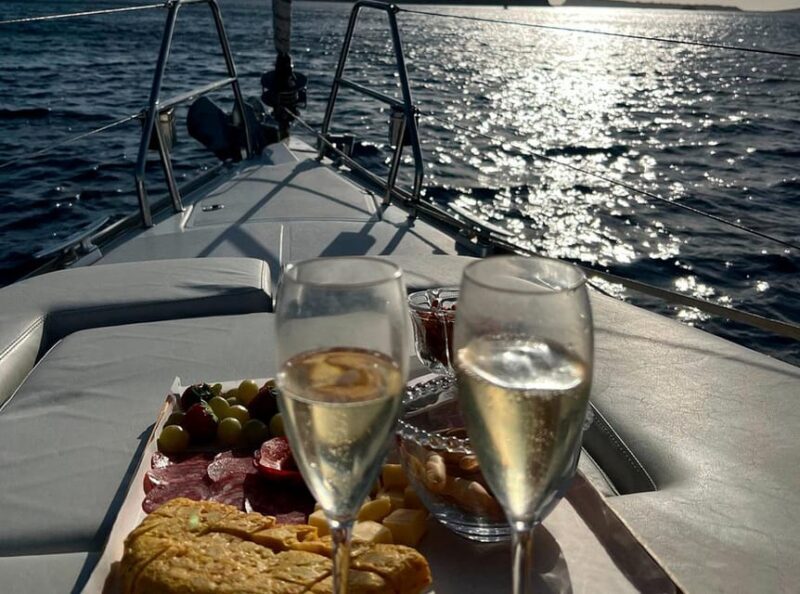 Ibiza: Sunset boat trip with appetizers, only up to 6 guests - What Makes This Tour Special?