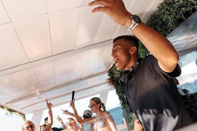 Ibiza Sunset Party Boat with Drinks Live Acts DJ and Dancers - Ibiza Sunset Party Boat with Drinks, Live Acts, DJ and Dancers: A Full Review