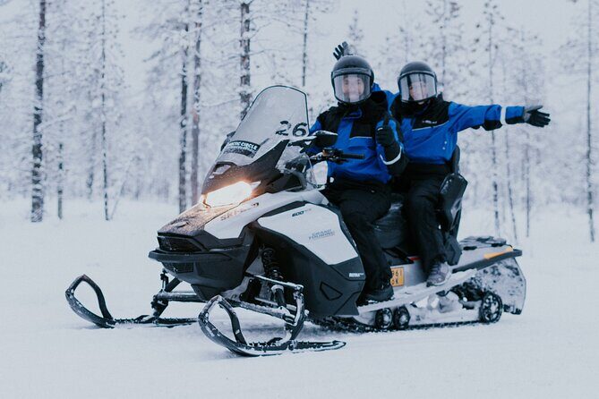 Ice Fishing by Snowmobile in Levi - Why This Tour Stands Out