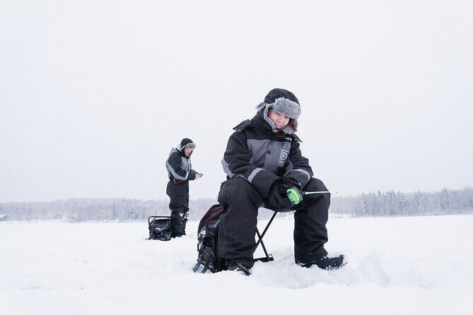 Ice Fishing on a Frozen Lake in Levi - The Guide’s Role and Authenticity