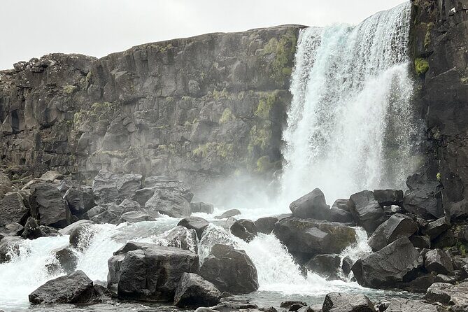 Iceland Golden Circle Private Day Tour - Transportation and Guides: Comfort and Knowledge