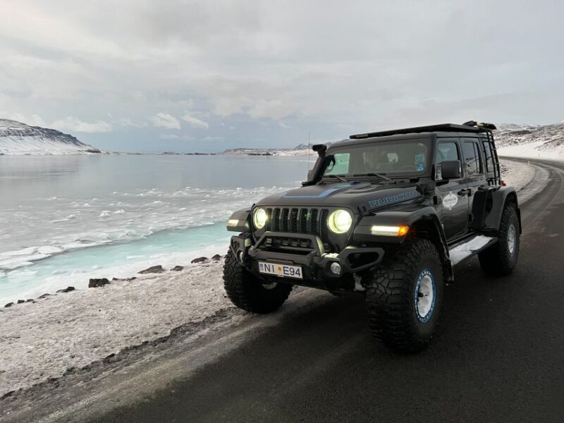 Iceland in a nutshell, private Super Jeep - The Sum Up
