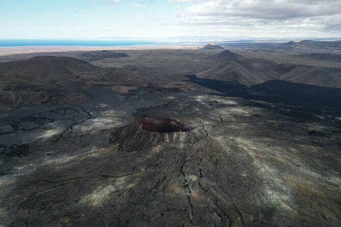 Iceland Volcanic Eruption Area Helicopter Tour from Reykjavík - What to Expect During the Tour
