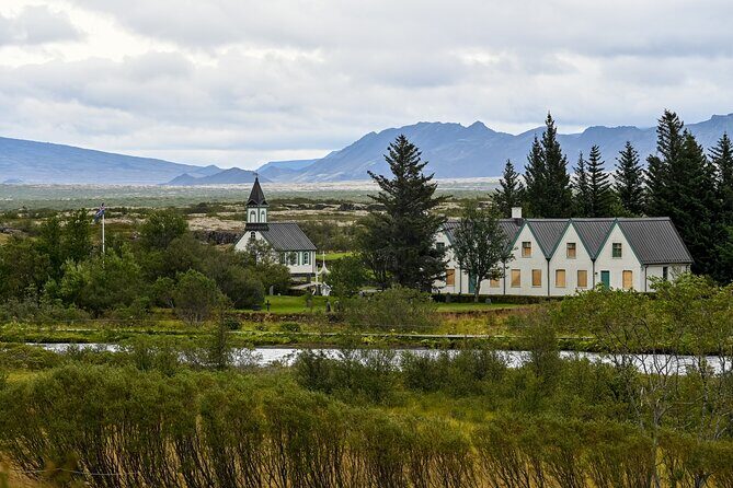 Iceland´s Golden Circle Minibus daytour - In-Depth Look at the Tour Experience