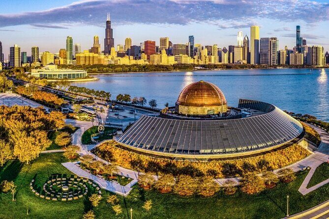 Iconic Action Film and Movie Locations 1 Day Tour in Chicago - Transportation and Group Size