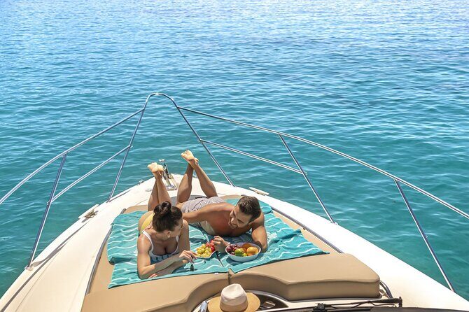 Ierapetra Chrissi Island Luxury Yacht Cruise with Meal - Key Points